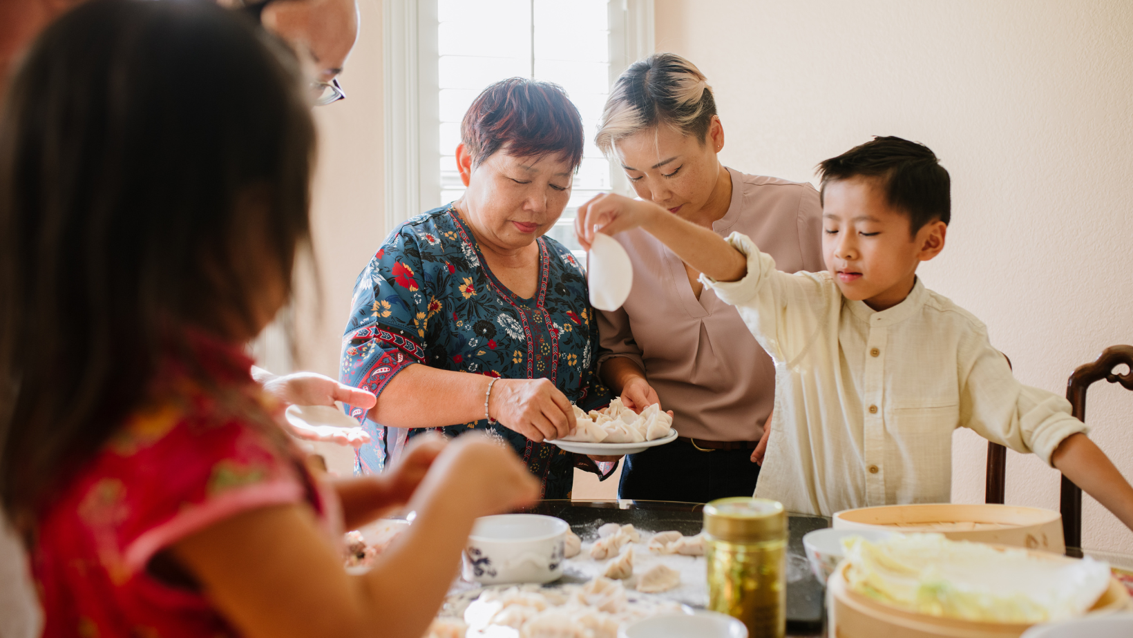 7 Benefits of Multi-Generational Housing | Caring Senior Service